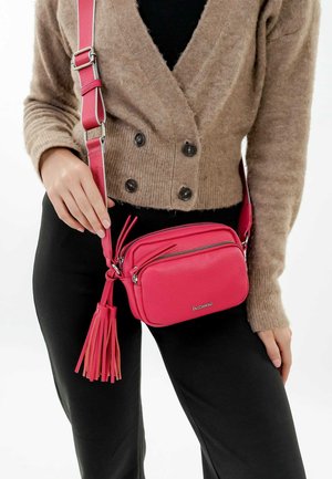 Johnny Urban MADDY - Bolso de mano - pink/rosa - Zalando.es
