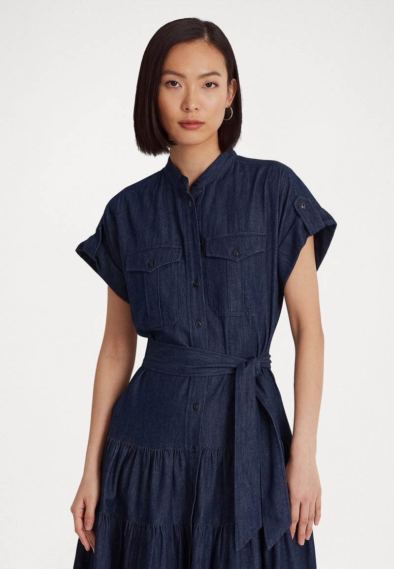 Lauren Ralph Lauren Petite KATHRYNE SHORT SLEEVE DAY DRESS - Spijkerjurk - noam wash/donkerblauw ...