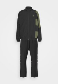 adidas Sportswear SPORTSWEAR COLORBLOCK - Tracksuit - black/white/black ...