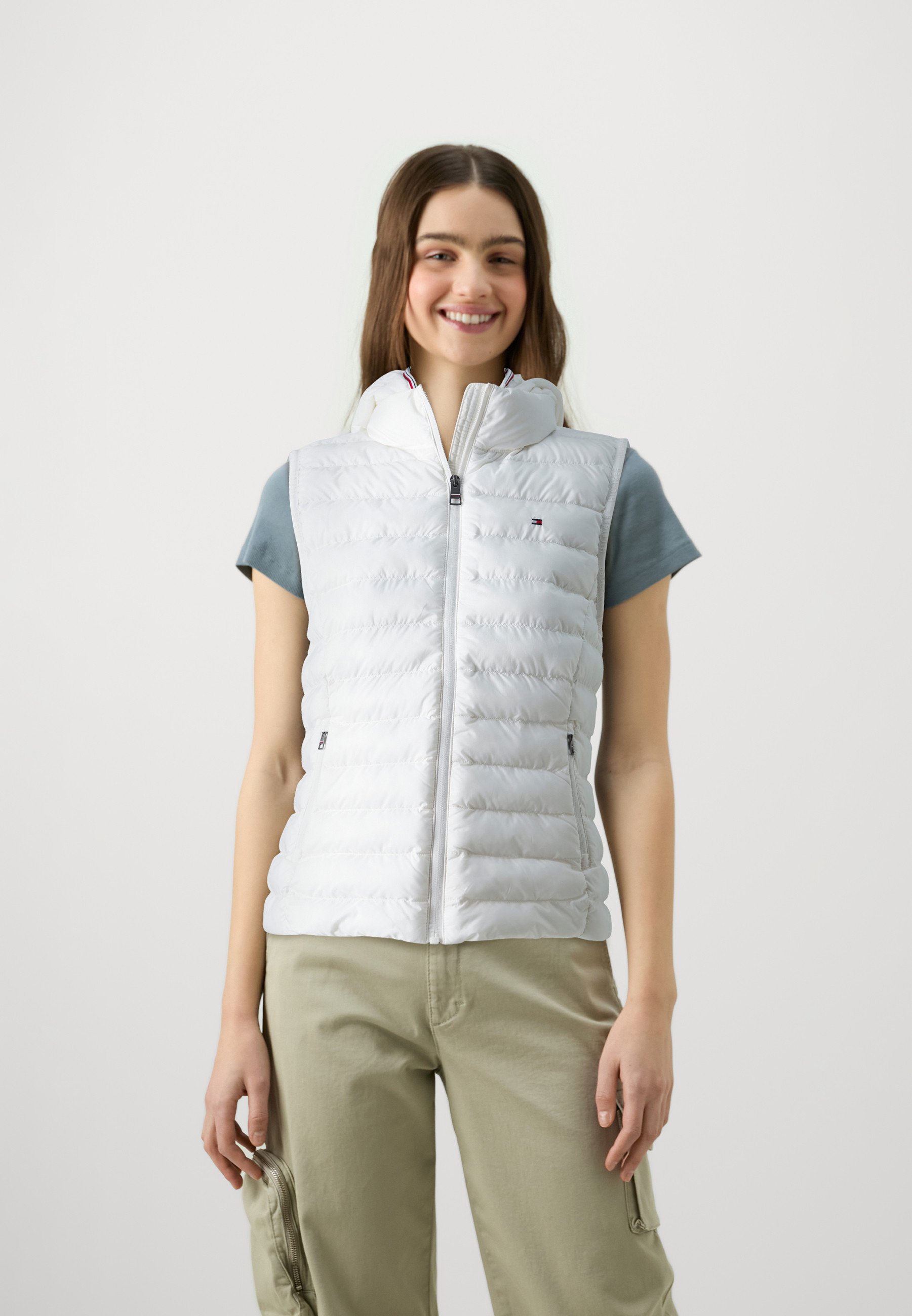 Tommy hilfiger white vest store