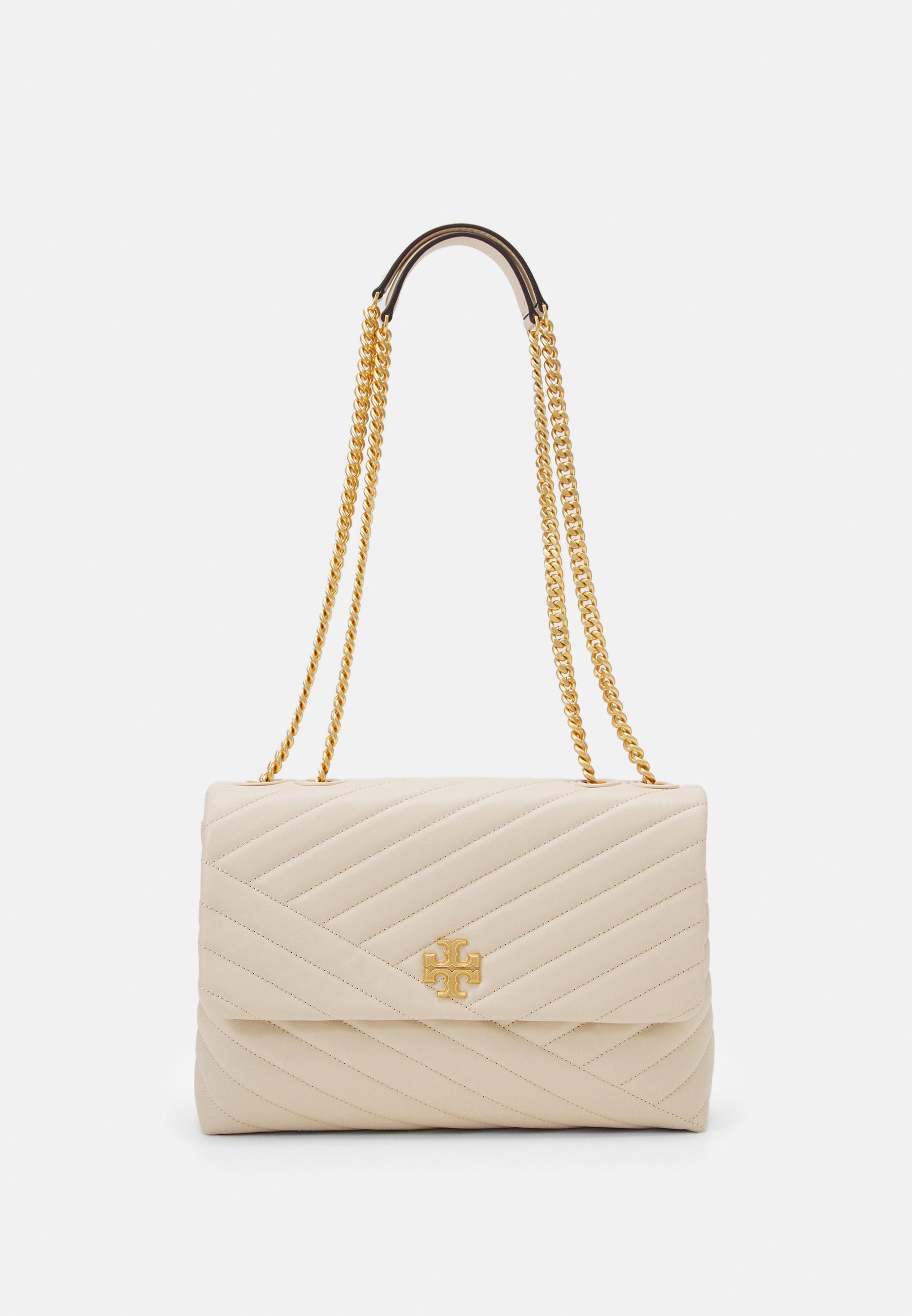 Модни консултации (Декември-Януари, 2021/22) - 62 | Козметика и мода ...