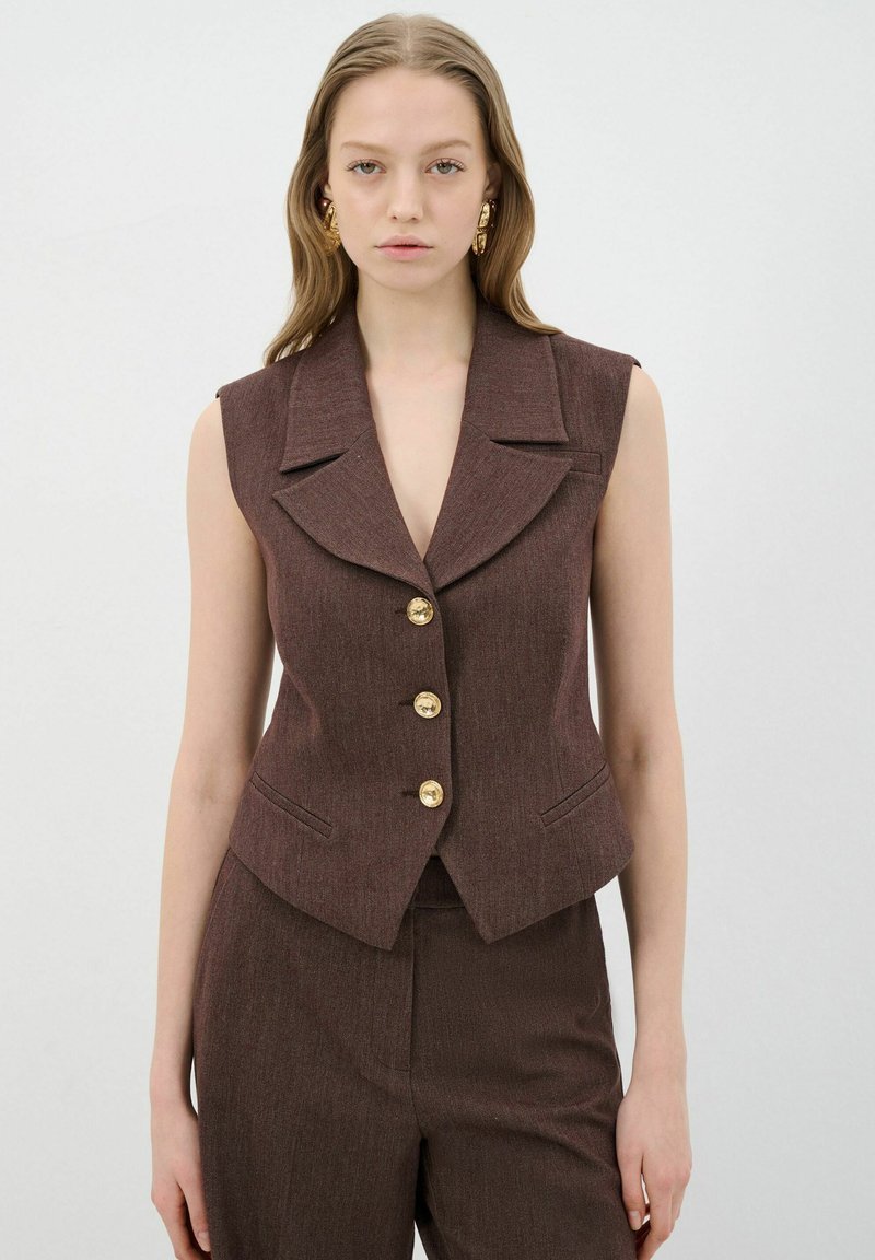 adL WITH FLOTILLA - Vest - brown/brun - Zalando.dk