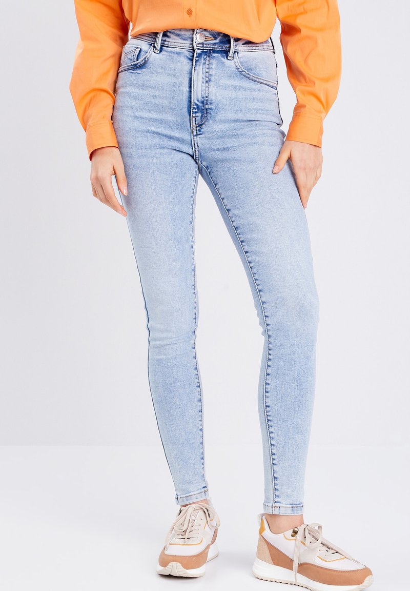 Cache Cache MIT HOHER TAILLE - Jeans Skinny - denim bleach/denim coloré ...