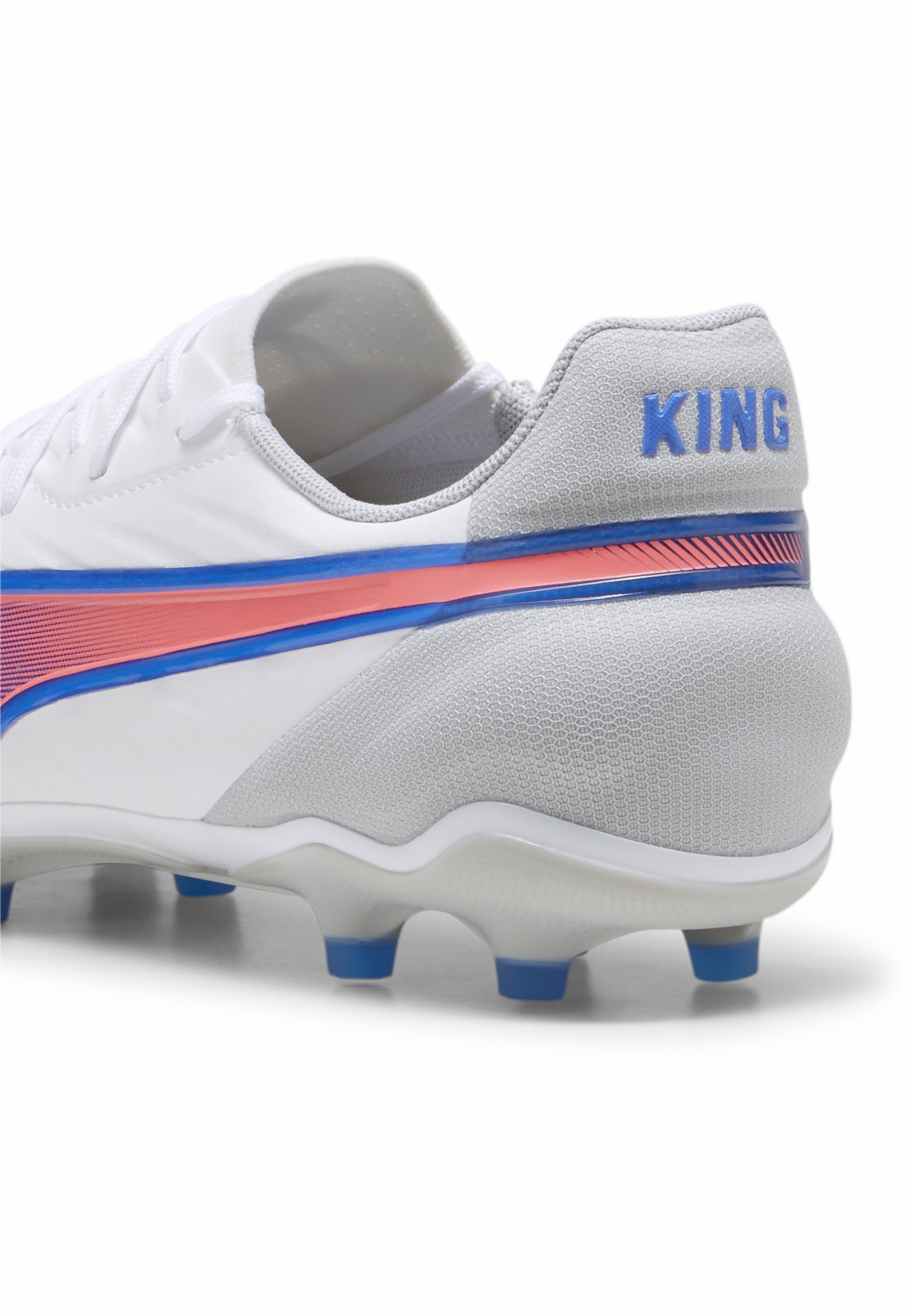 Puma KING MATCH FG AG Moulded stud football boots whitebluemazing flat light gray white Zalando
