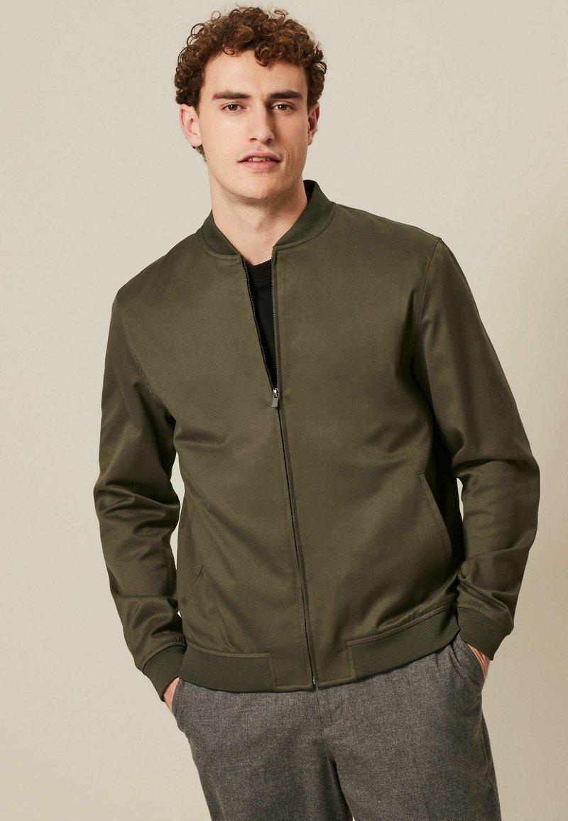 Next EDIT SMART REGULAR FIT - Bomber Jacket - khaki green/green ...