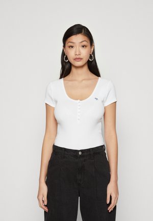 Abercrombie & Fitch 3-PACK SHORT-SLEEVE ICON V-NECK TOPS - T-shirt basic - BLACK/ WHITE/ NAVY ...