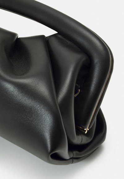 Stuart Weitzman THE MODA FRAME POUCH - Handtasche - black/schwarz ...