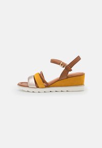 Marco Tozzi Wedge sandals - saffron/mustard yellow - Zalando