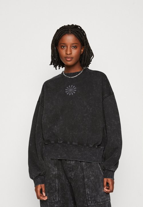 Urban Classics HEAVY TERRY GARMENT DYE CREWNECK - Sweatshirt ...