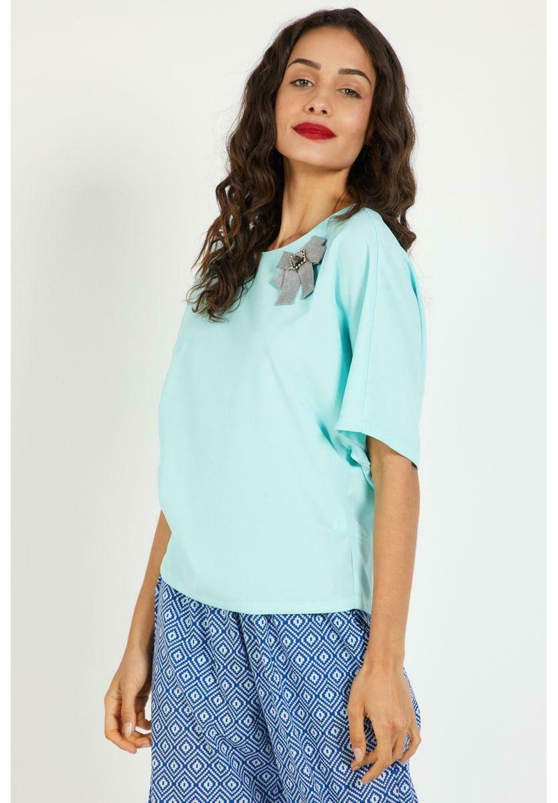 SINTY AJUSTADA EN LA CINTURA CON LAZO DECORATIVO - Blusa - verde ...