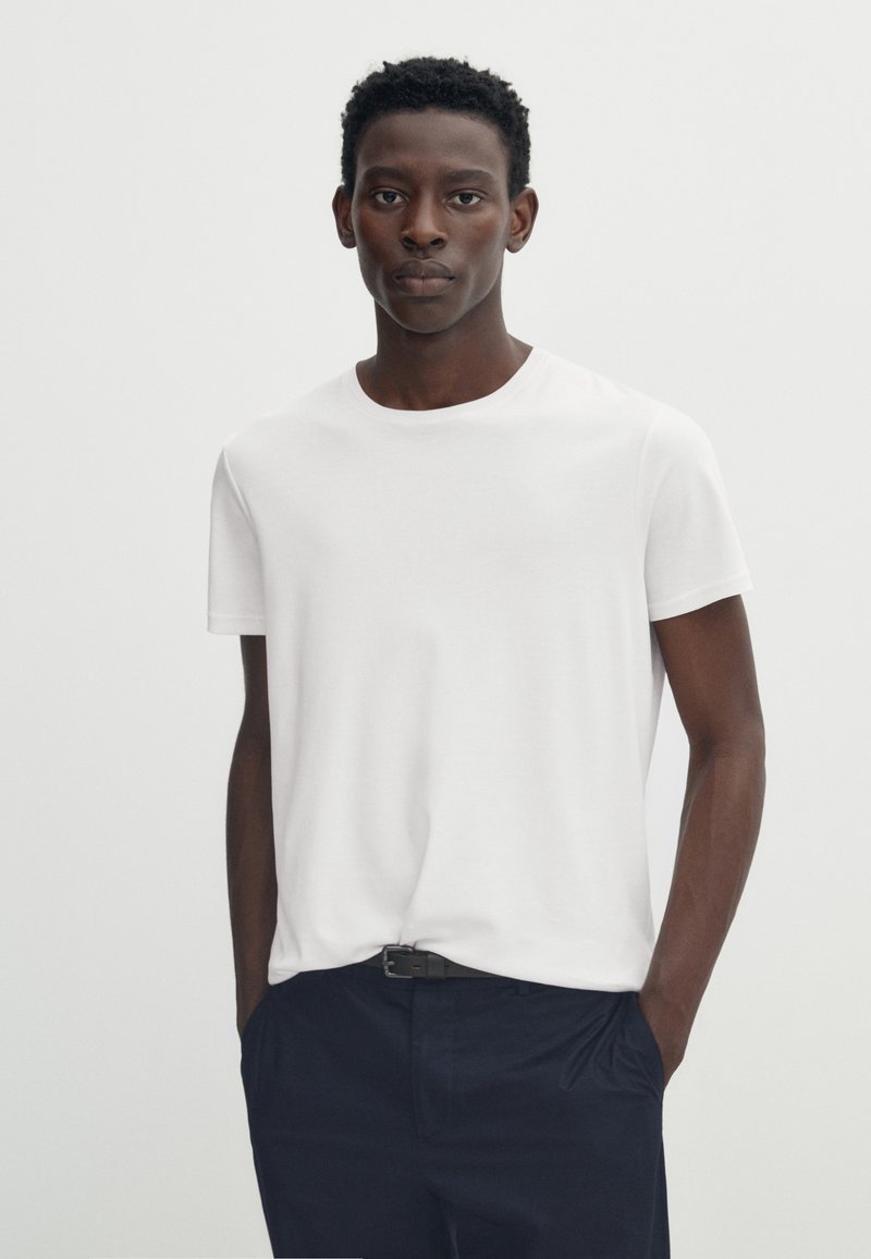 Massimo Dutti KURZÄRMELIGES AUS REINER - T-Shirt basic - White/white ...