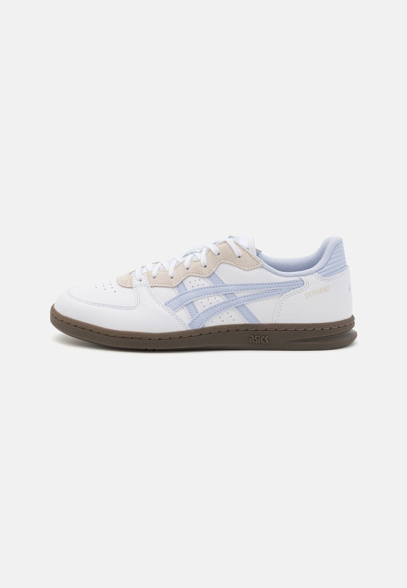 ASICS SportStyle SKYHAND OG UNISEX - Sneaker low - white/blue fade/weiß ...