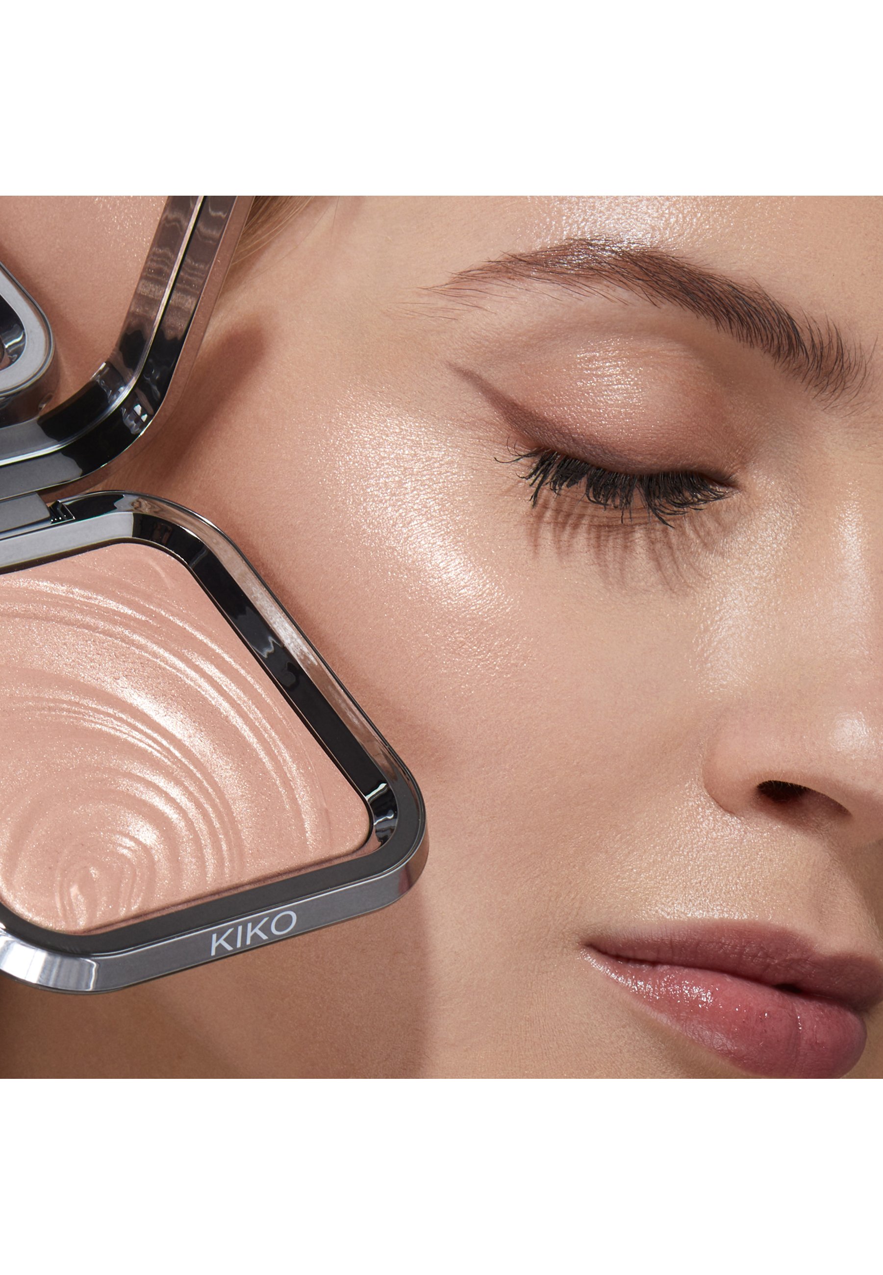 Glow powder highlighter store