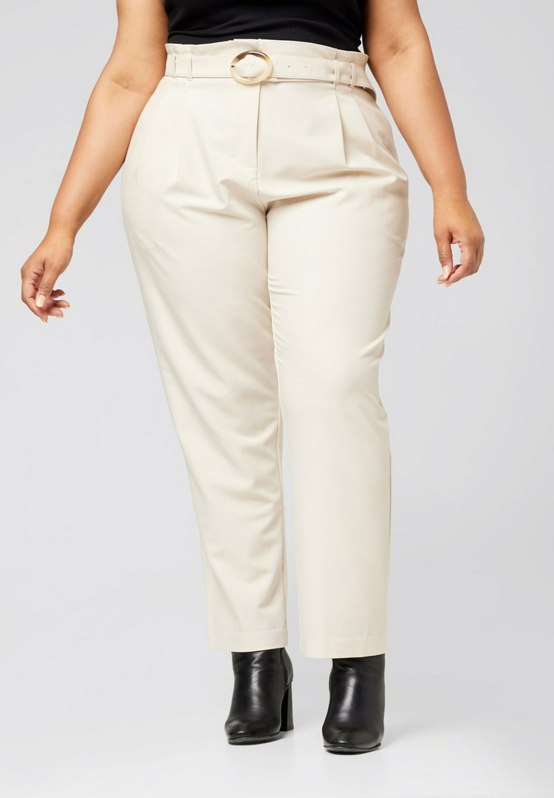Guido Maria Kretschmer Curvy Collection MONIQUE - Trousers - weiß/white ...