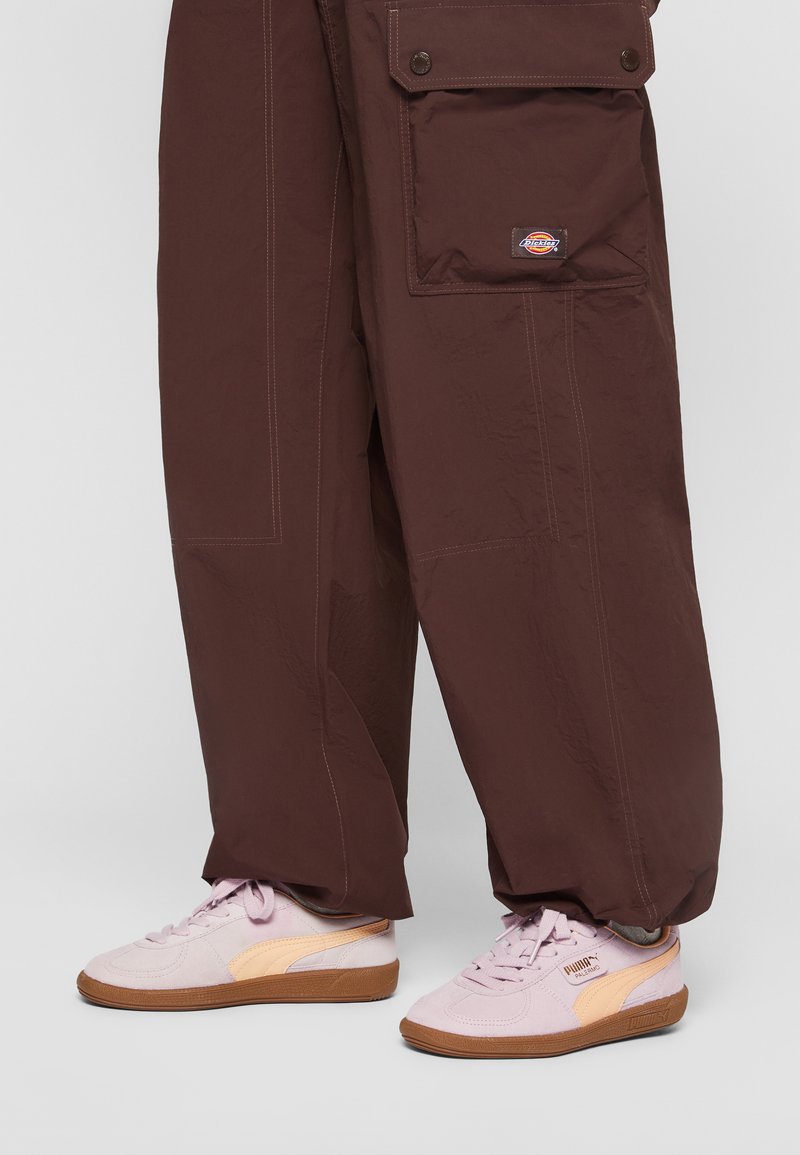 Puma PALERMO UNISEX - Sneakers basse - grape mist/peach fizz/malva ...