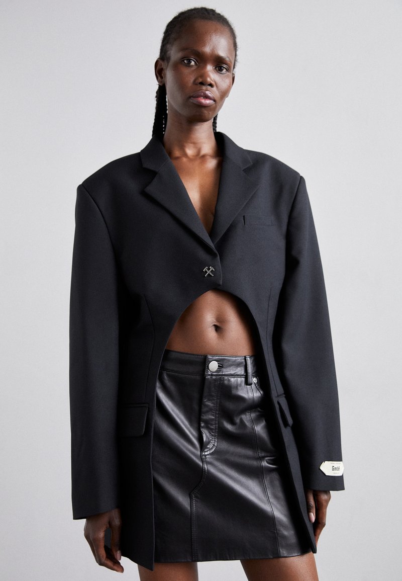 GmbH OVERSIZED FRONT CUT OUT - Sako - black/černá - Zalando.cz