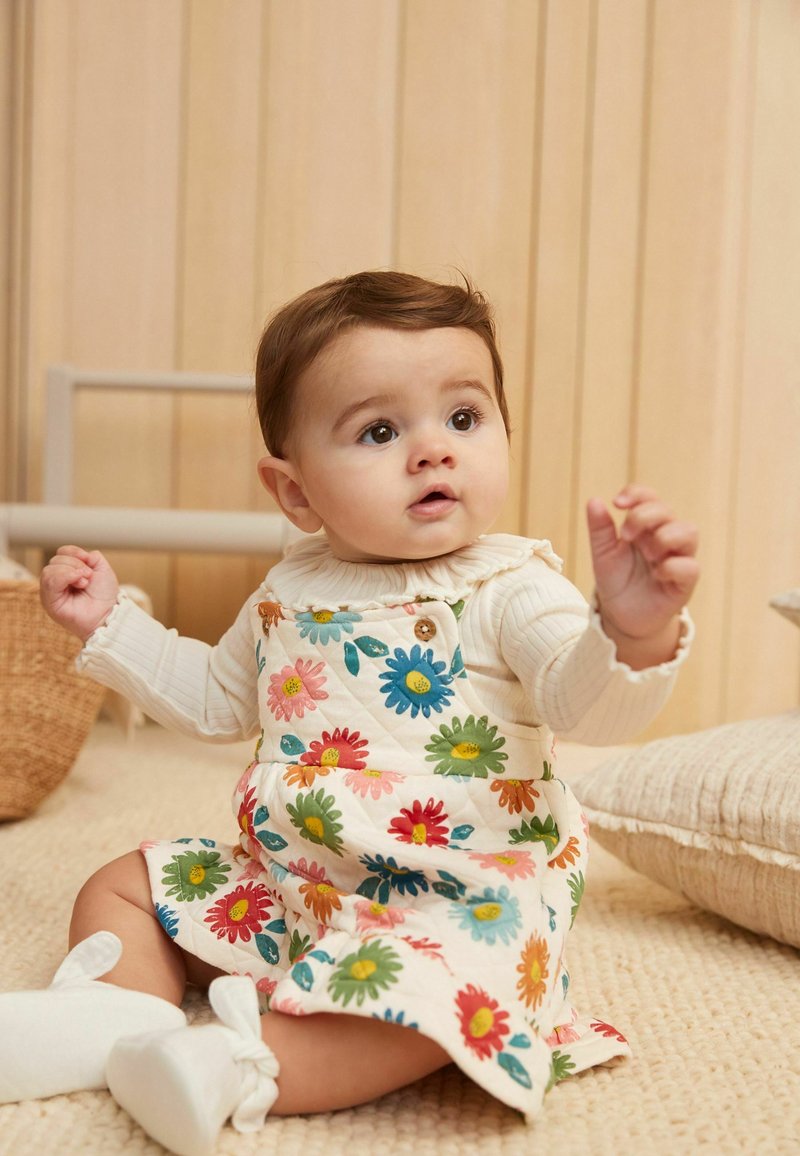 Next FLORAL STRAPPY WITH TIER STANDARD - Vardagsklänning - cream/beige ...