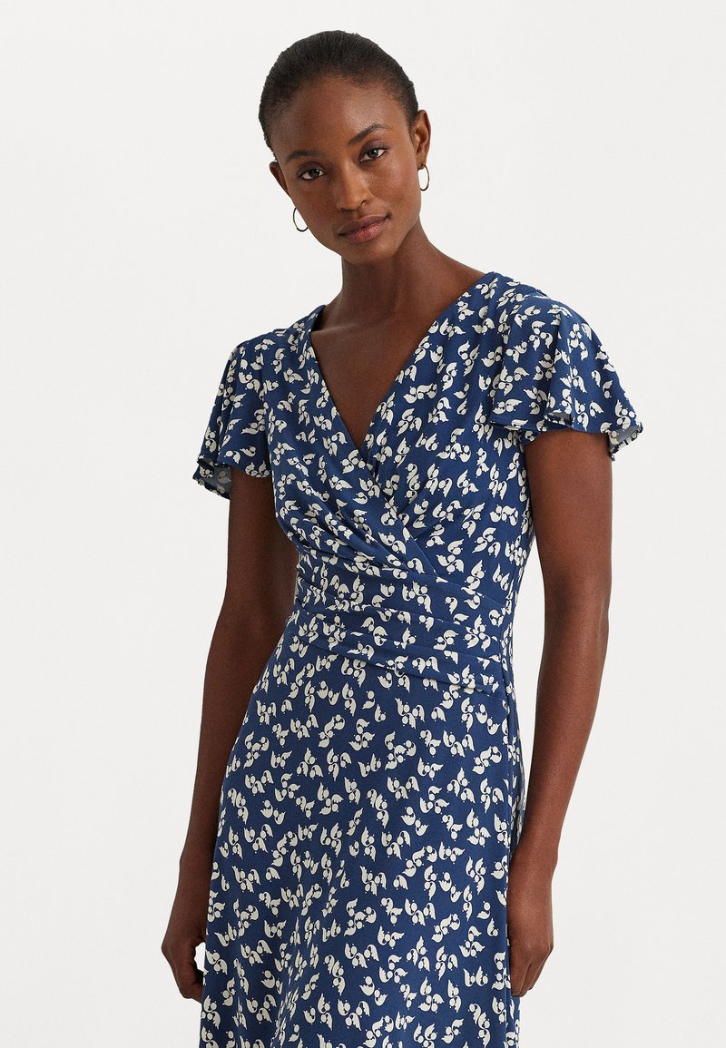 Lauren Ralph Lauren BESARRY SHORT SLEEVE DAY DRESS - Jersey dress - blue/cream/off-white ...