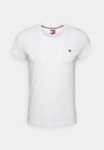 Tommy Hilfiger TOMMY HILFIGER X SHAWN MENDES THE SHAWN TEE UNISEX - T ...