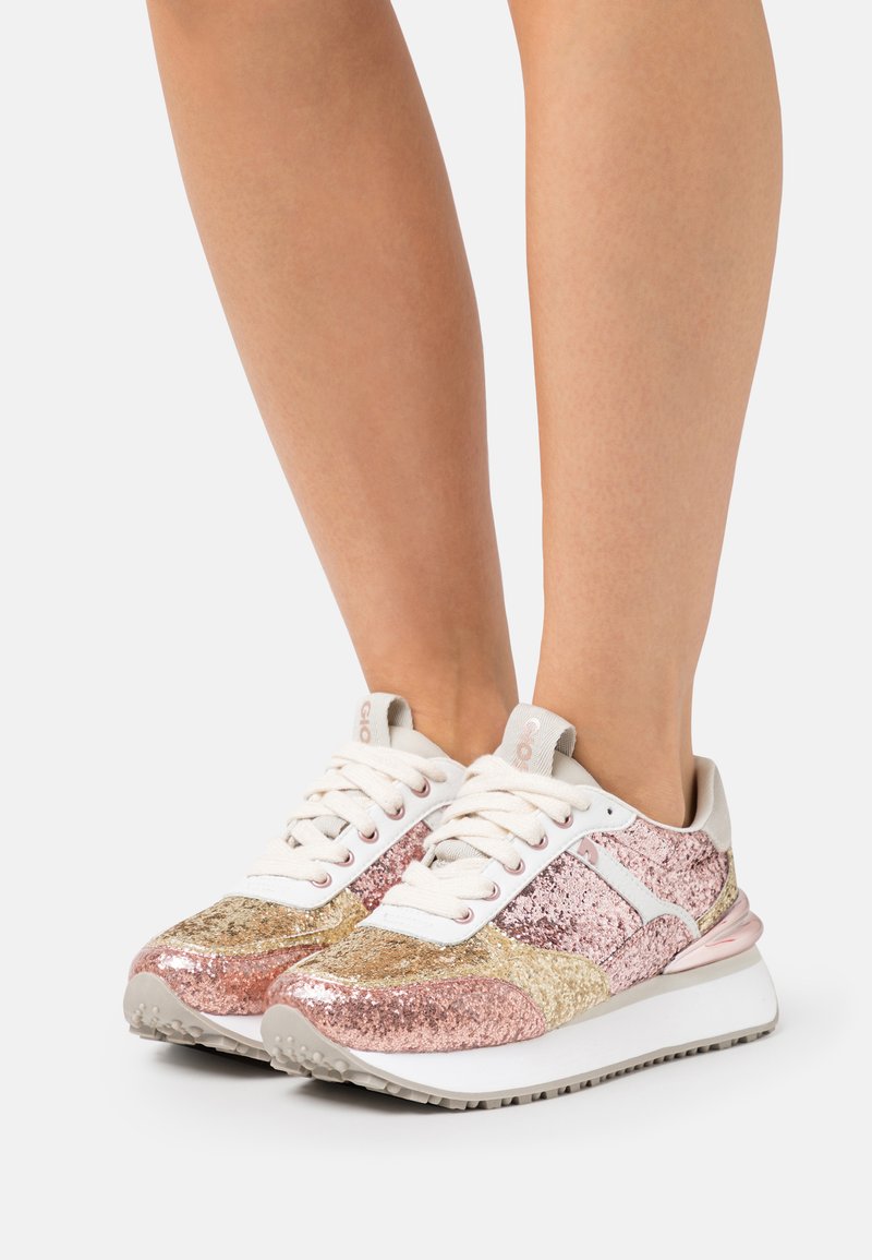 Gioseppo Trainers - gold/gold-coloured - Zalando.de