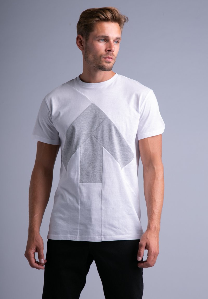Reet Aus ARROW - T-Shirt print - white grey/weiß - Zalando.de
