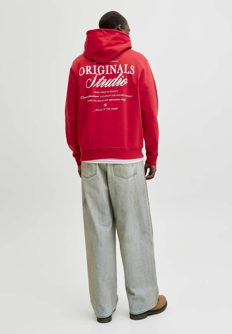 Jack & Jones JORNORREBRO TYPO BACK HOOD SN - Hoodie - samba/bordeaux ...