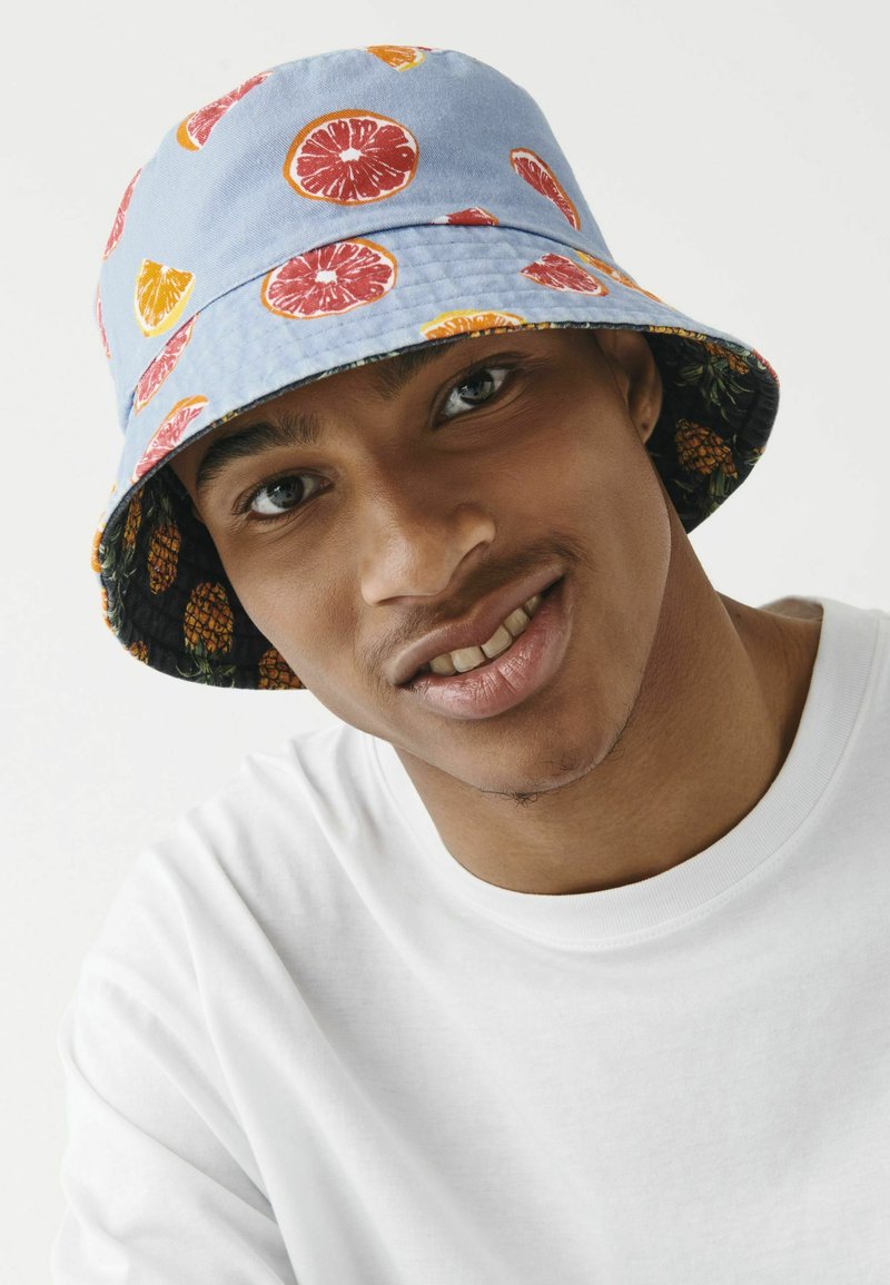 Next REVERSIBLE BUCKET - Hut - multi fruit print/schwarz - Zalando.at