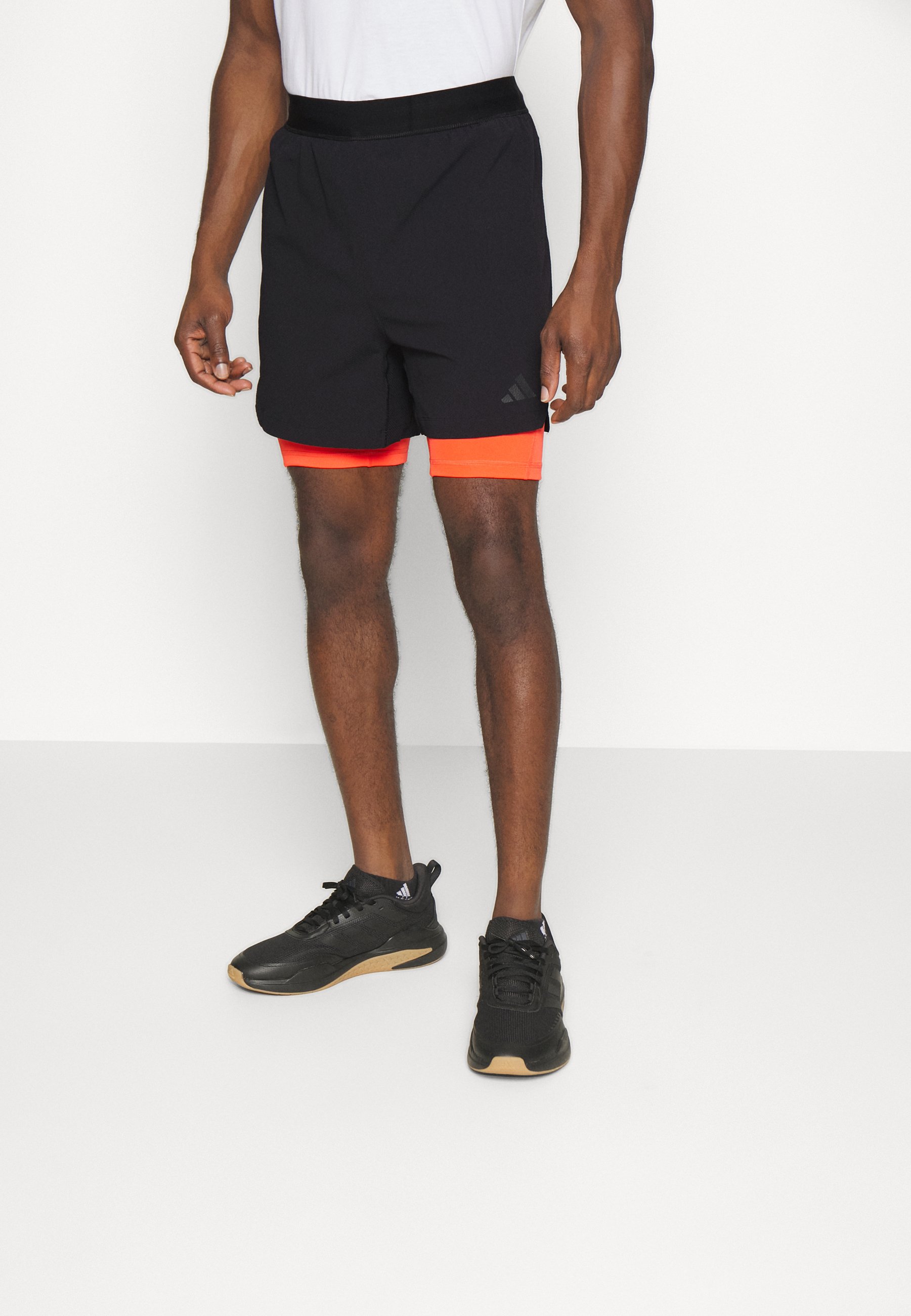 adidas Performance POW SHORT - kurze Sporthose - black/bright red ...