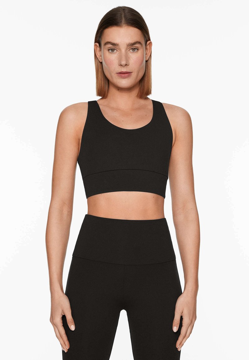 OYSHO COMFORTLUX BACK WITH CUPS - Sport-BH mit mittlerer Stützkraft ...