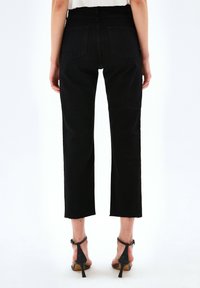 adL CROPPED - Straight leg jeans - black/zwart - Zalando.nl
