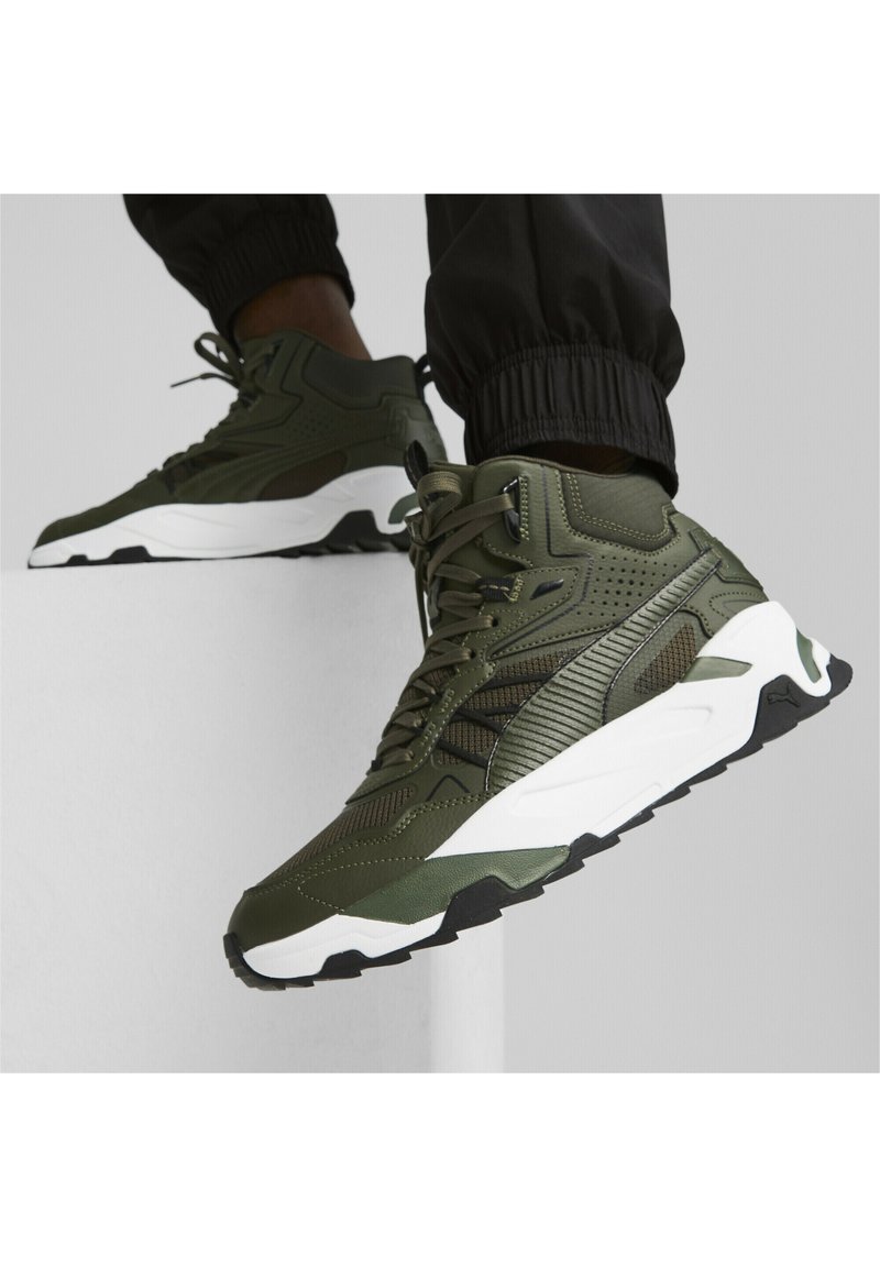 Puma TRINITY MID HYBRID - Sneaker high - myrtlemyrtle black/grün ...