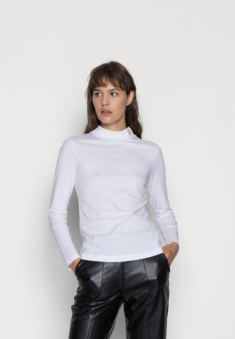 Calvin Klein Jeans Iconic Mock Neck Langarmshirt Bright White Weiß