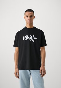 KARL LAGERFELD CREW NECK - Trükipildiga T-särk - black/white/must ...