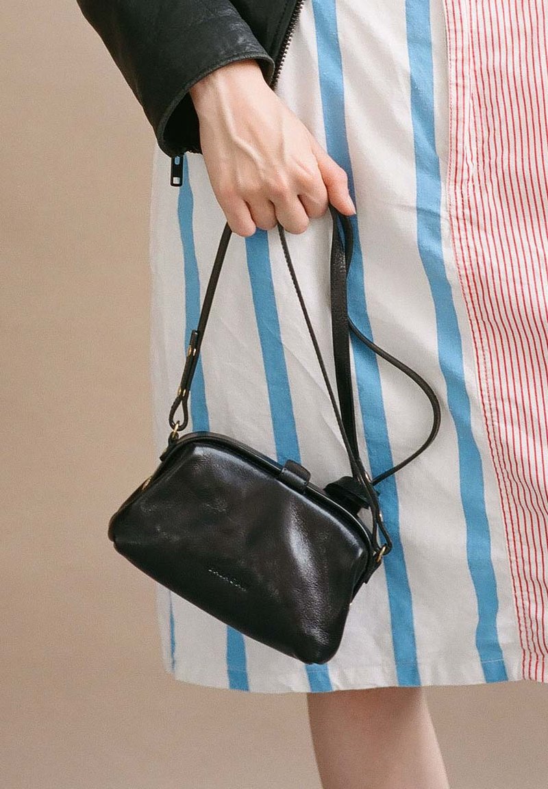 BALAGAN ROFE S - Schoudertas - black/zwart - Zalando.be