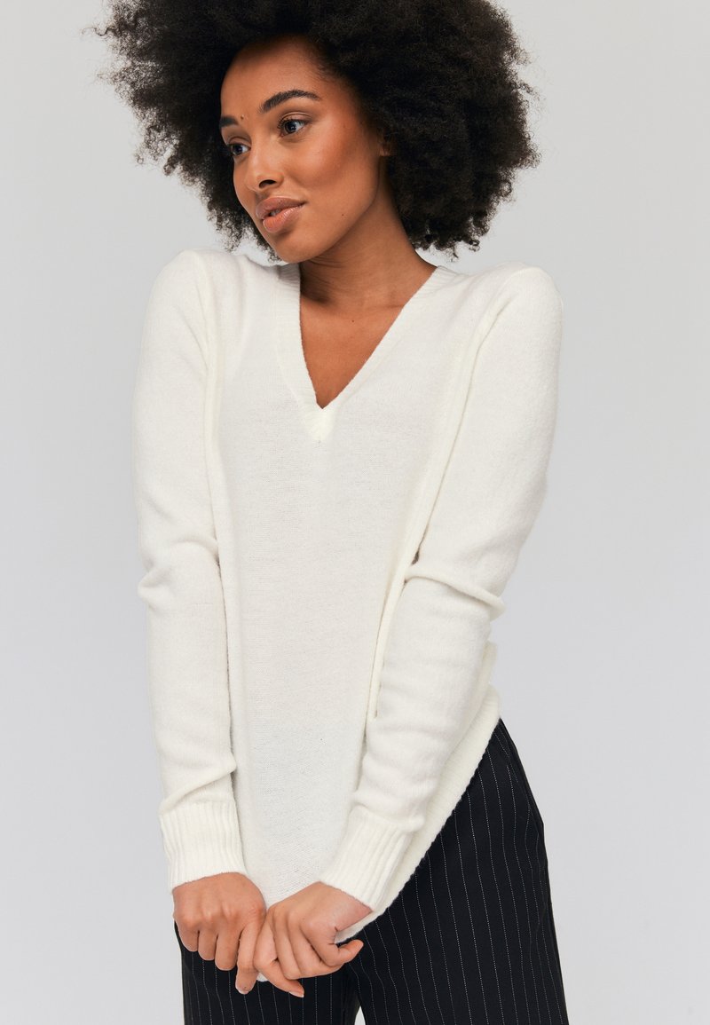 BZB BASIQUE COL V - Pullover - blanc - ZALANDO.FR