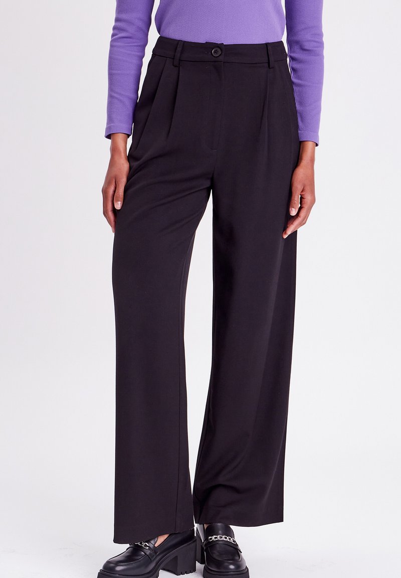 Cache Cache GERADE GESCHNITTENE CITY MIT ABNÄHE - Pantalones - noir ...