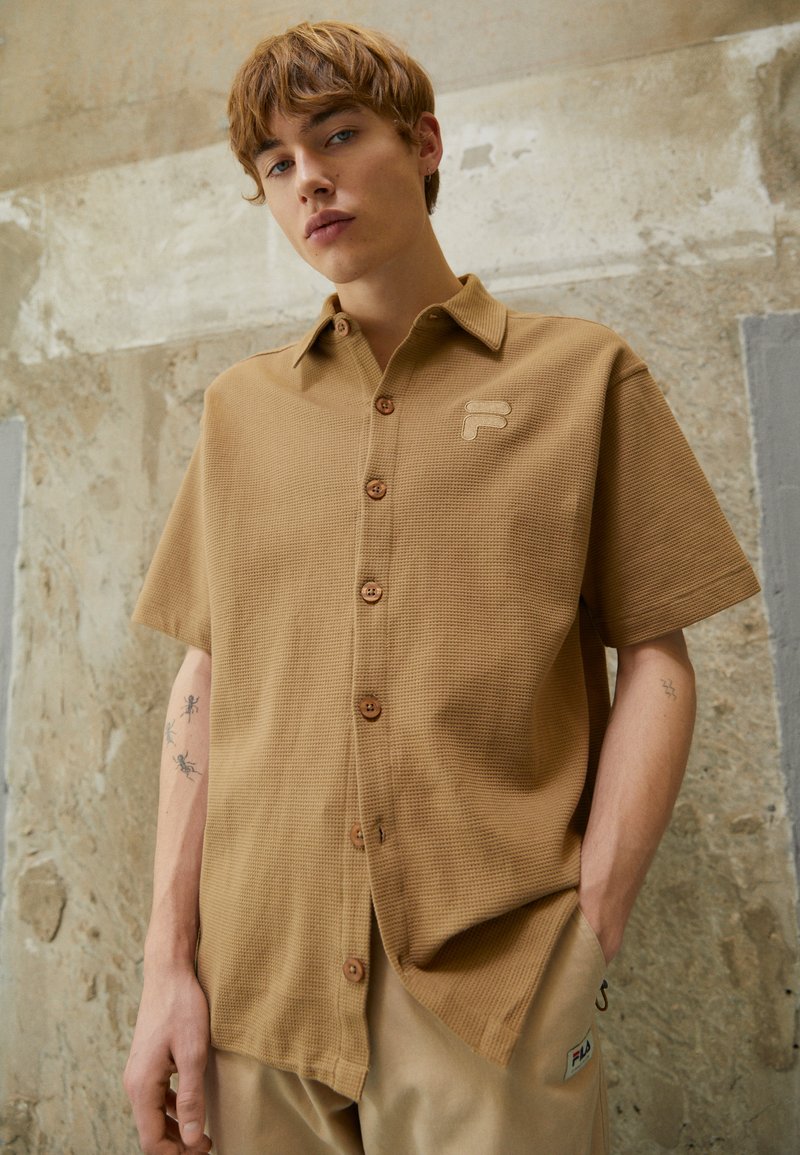 Fila CAVALESE OVERSIZED - Shirt - sepia tint/brown - Zalando