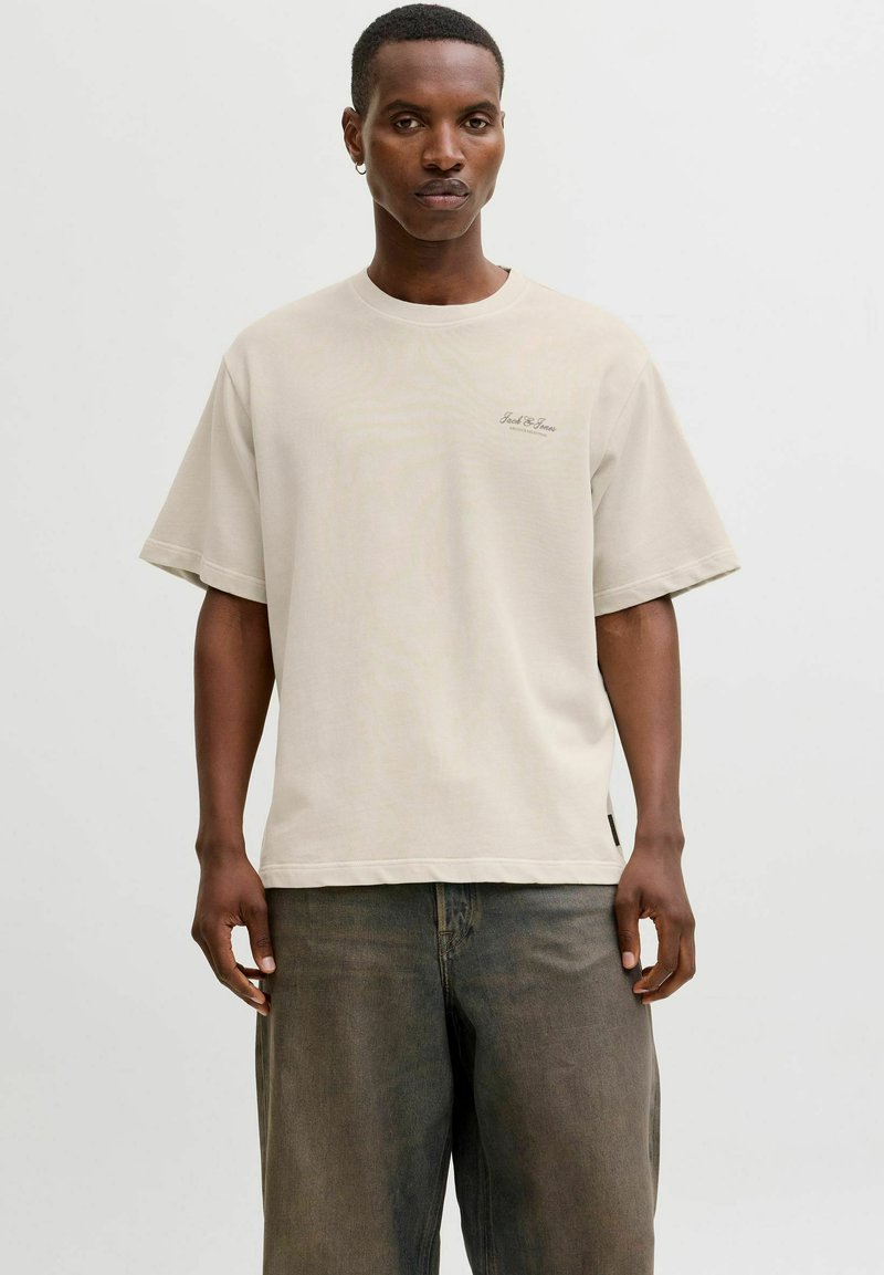 Jack & Jones Basic T-shirt - moonbeam/off-white - Zalando