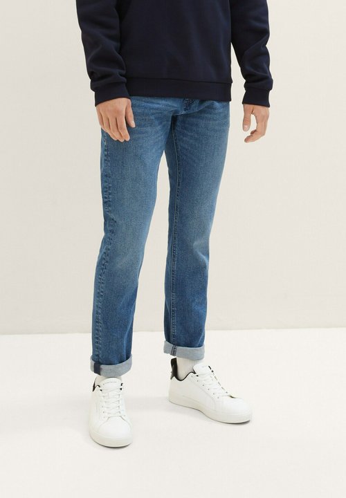 TOM TAILOR DENIM SLIM TAPERED - Jeans Slim Fit - tinted blue denim ...