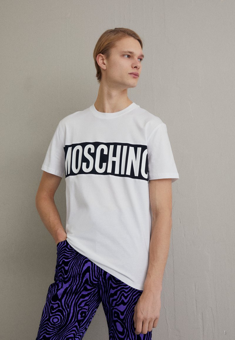 MOSCHINO Print T-shirt - fantasy white/white - Zalando.co.uk
