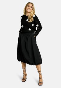 Liberté Essentiel FRO PULLOVER - Jumper - black white dot/black - Zalando