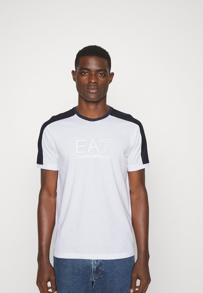 EA7 Emporio Armani T-Shirt print - white/weiß - Zalando.ch