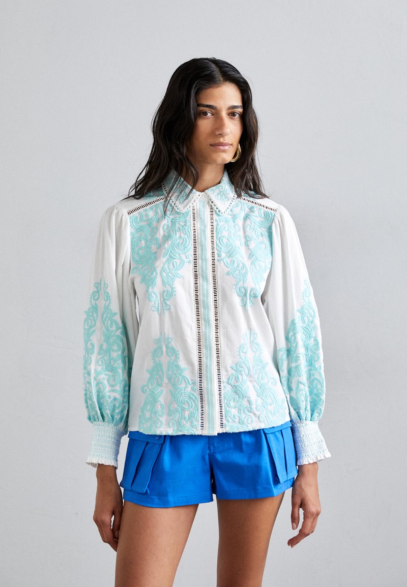 Alice + Olivia LORYN - Button-down blouse - off white/spring sky/light ...