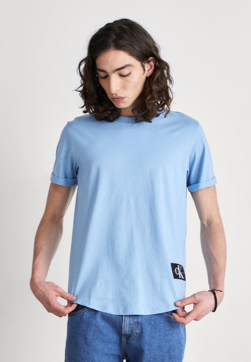 Calvin Klein Jeans Badge Turn Up Sleeve T Shirt Basic Dusk Blue