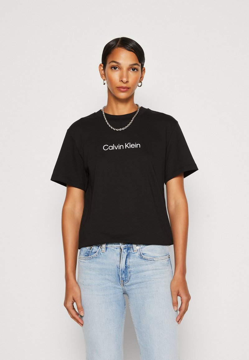 Calvin Klein HERO LOGO REGULAR - Camiseta estampada - black/negro - Zalando.es