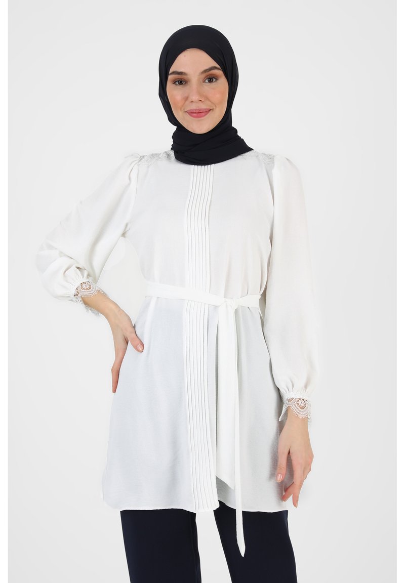 Modanisa REFKA - Freizeitkleid - white/weiß - Zalando.de