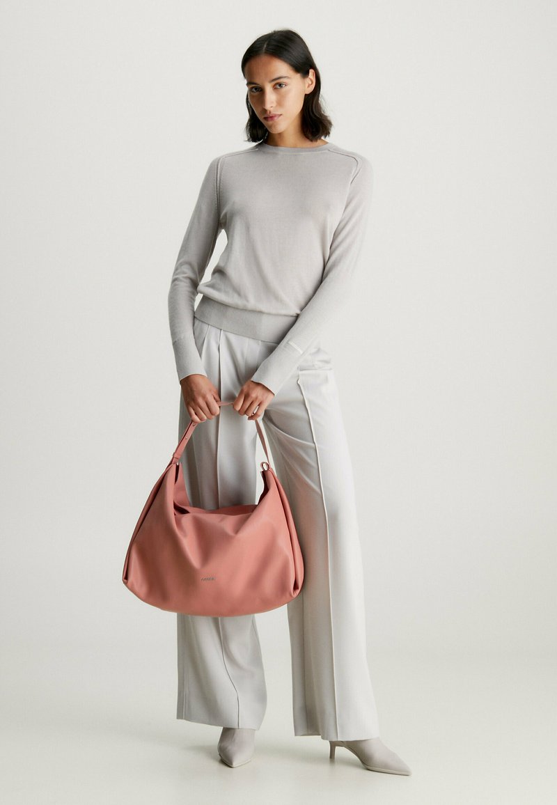 Calvin Klein LARGE HOBO - Shopping Bag - ash rose/pink - Zalando.de