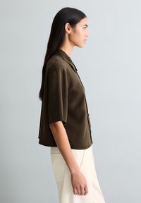 Marc O'Polo DENIM CROP - Button-down blouse - hazelnut brown/dark brown ...