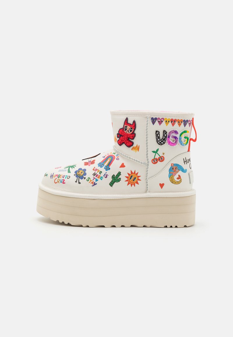 UGG CLASSIC PLATFORM POP SKETCH - Plateaustiefelette - white/weiß ...