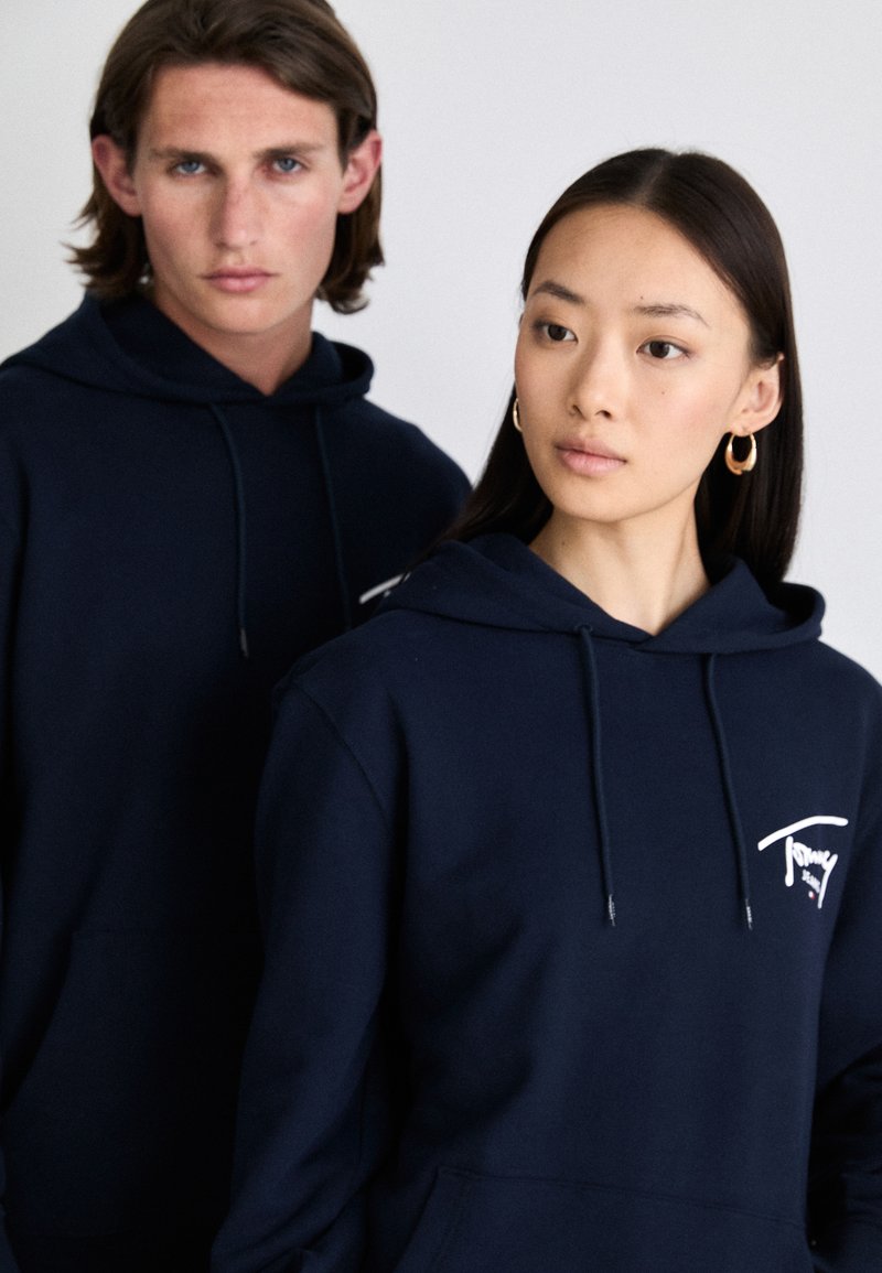 Tommy Jeans ENTRY GRAPHIC HOODIE UNISEX - Sweatshirt - dark night navy ...